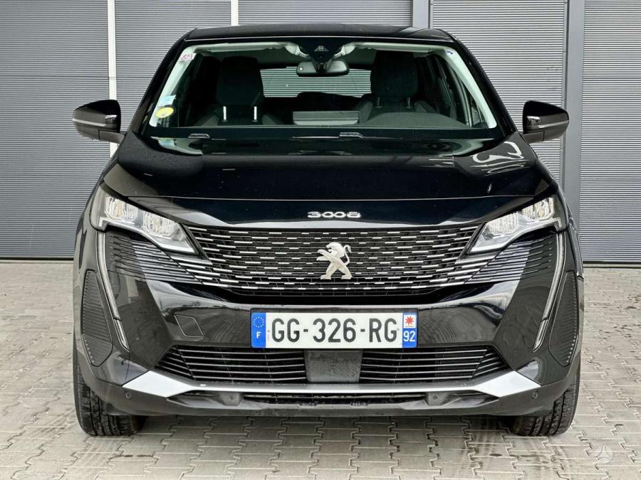 Black Peugeot 3008 2022 in Vilnius, with an engine capacity of 1.50 L and mileage of 176 thousand km for 12935 €, photo 4 on AUTOMOTO.COM.LV