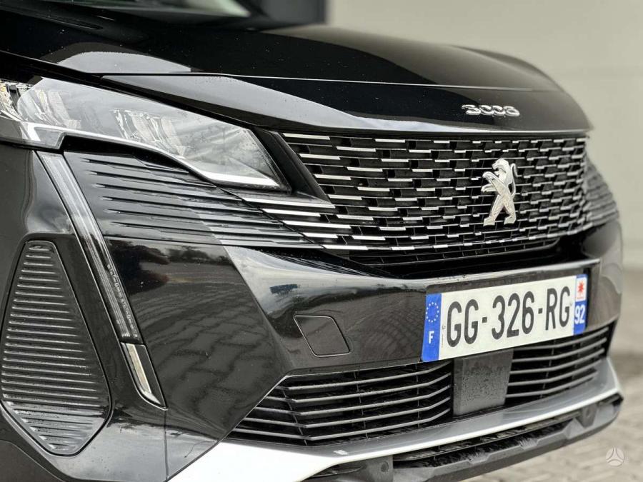 Black Peugeot 3008 2022 in Vilnius, with an engine capacity of 1.50 L and mileage of 176 thousand km for 12935 €, photo 5 on AUTOMOTO.COM.LV