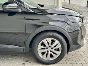Black Peugeot 3008 2022 in Vilnius, with an engine capacity of 1.50 L and mileage of 176 thousand km for 12935 €, photo 6 on AUTOMOTO.COM.LV