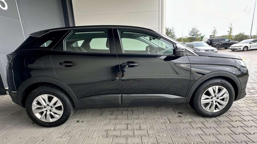 Black Peugeot 3008 2022 in Vilnius, with an engine capacity of 1.50 L and mileage of 176 thousand km for 12935 €, photo 9 on AUTOMOTO.COM.LV