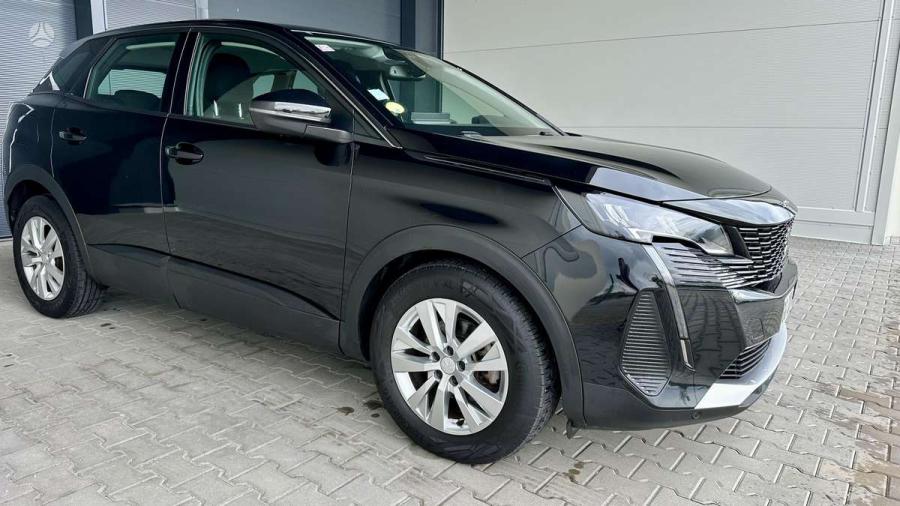 Black Peugeot 3008 2022 in Vilnius, with an engine capacity of 1.50 L and mileage of 176 thousand km for 12935 €, photo 10 on AUTOMOTO.COM.LV