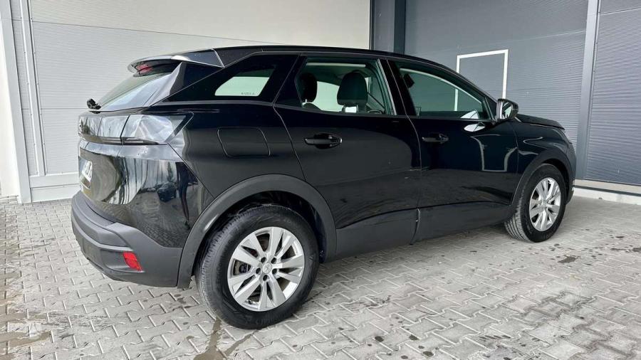Black Peugeot 3008 2022 in Vilnius, with an engine capacity of 1.50 L and mileage of 176 thousand km for 12935 €, photo 15 on AUTOMOTO.COM.LV