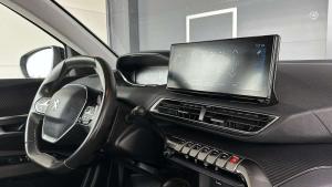Black Peugeot 3008 2022 in Vilnius, with an engine capacity of 1.50 L and mileage of 176 thousand km for 12935 €, photo 23 on AUTOMOTO.COM.LV