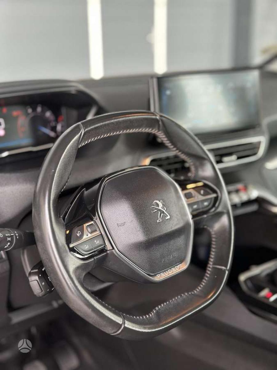 Black Peugeot 3008 2022 in Vilnius, with an engine capacity of 1.50 L and mileage of 176 thousand km for 12935 €, photo 26 on AUTOMOTO.COM.LV