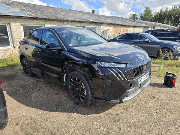 Black Peugeot 3008 2025 in Taurage, with an engine capacity of 1.20 L and mileage of 33 thousand km for 13999 €, photo 3 on AUTOMOTO.COM.LV