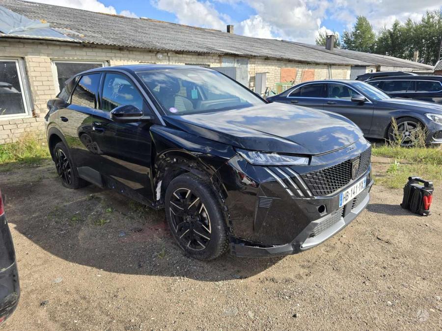 Melns Peugeot 3008 2025 Tauragė, ar dzinēja tilpumu 1.20 L un nobraukumu 33 tūkst. km par 13999 €, foto 3 vietnē AUTOMOTO.COM.LV