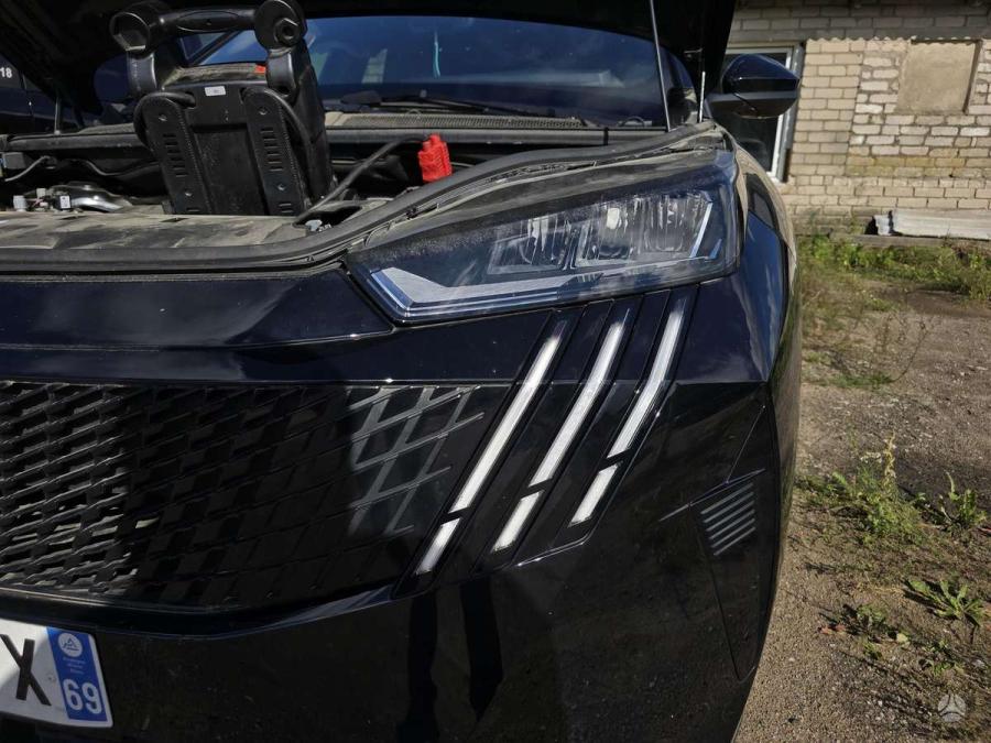 Melns Peugeot 3008 2025 Tauragė, ar dzinēja tilpumu 1.20 L un nobraukumu 33 tūkst. km par 13999 €, foto 5 vietnē AUTOMOTO.COM.LV
