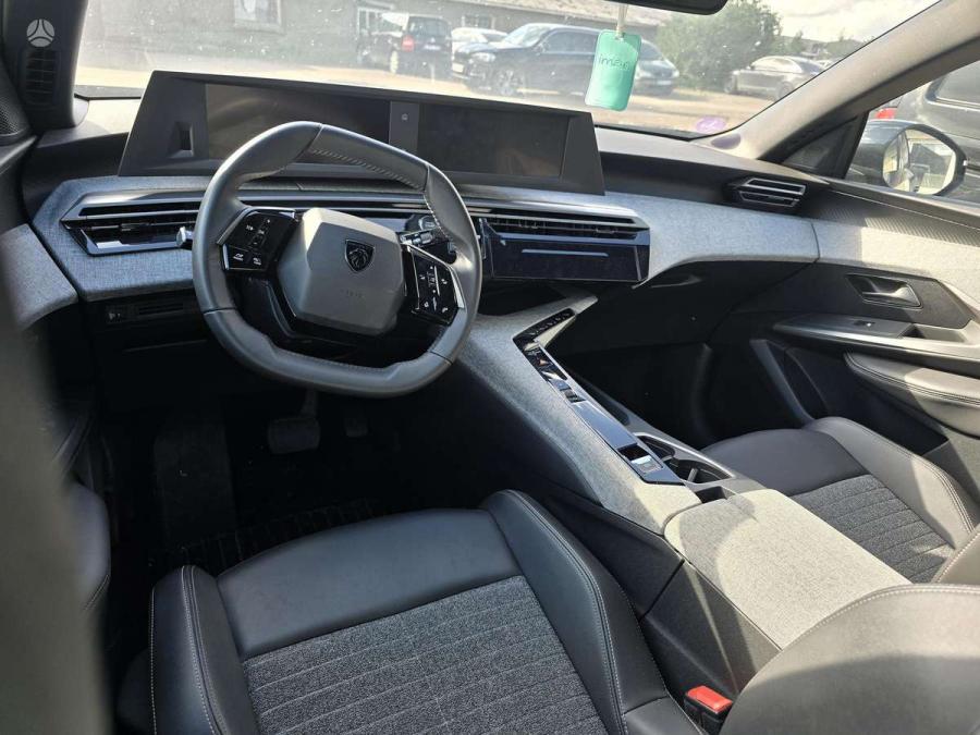 Melns Peugeot 3008 2025 Tauragė, ar dzinēja tilpumu 1.20 L un nobraukumu 33 tūkst. km par 13999 €, foto 18 vietnē AUTOMOTO.COM.LV