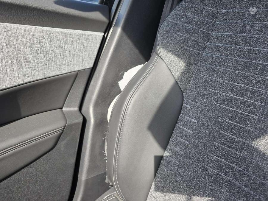 Melns Peugeot 3008 2025 Tauragė, ar dzinēja tilpumu 1.20 L un nobraukumu 33 tūkst. km par 13999 €, foto 21 vietnē AUTOMOTO.COM.LV
