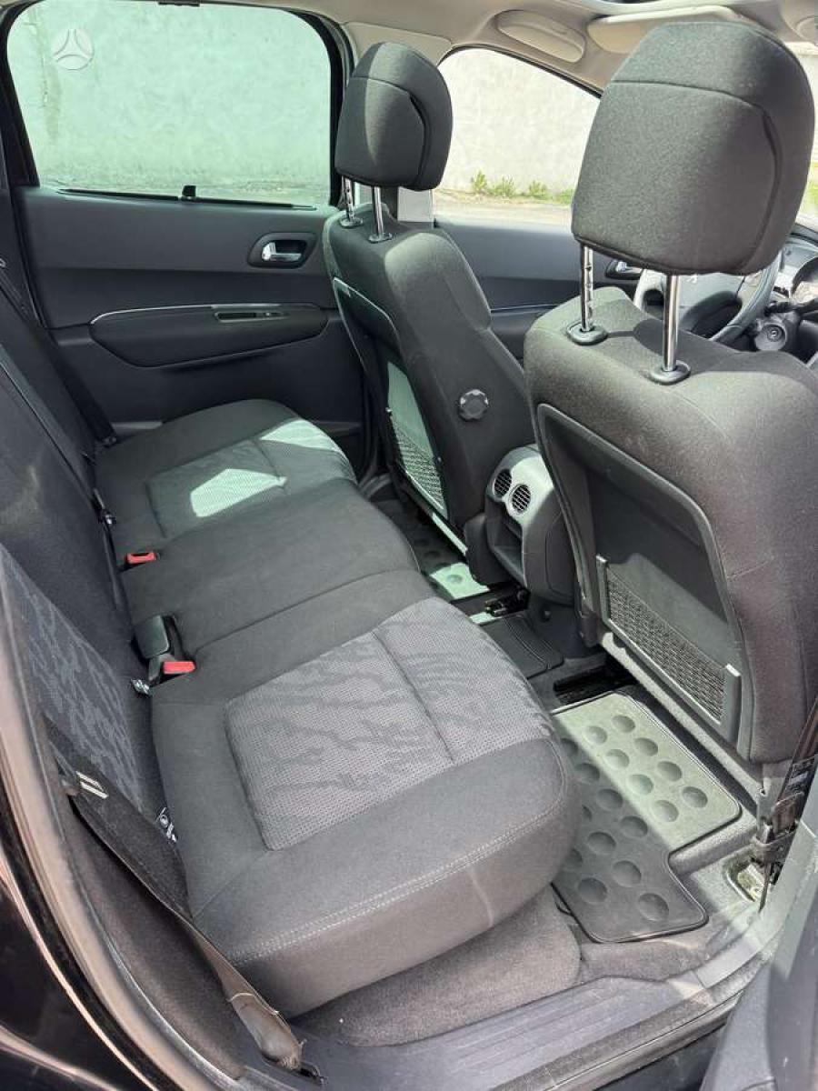 Black Peugeot 3008 2009 in Kaunas, with an engine capacity of 1.60 L and mileage of 284 thousand km for 2150 €, photo 11 on AUTOMOTO.COM.LV