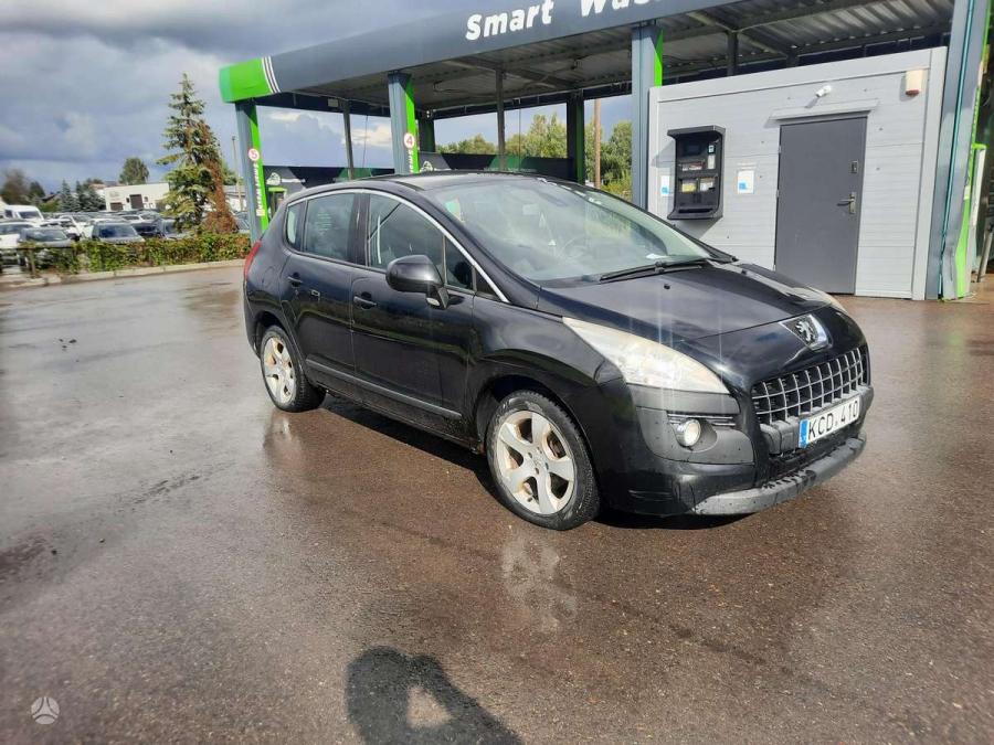 Black Peugeot 3008 2012 in Utena, with an engine capacity of 1.60 L and mileage of 275 thousand km for 2950 €, photo 3 on AUTOMOTO.COM.LV
