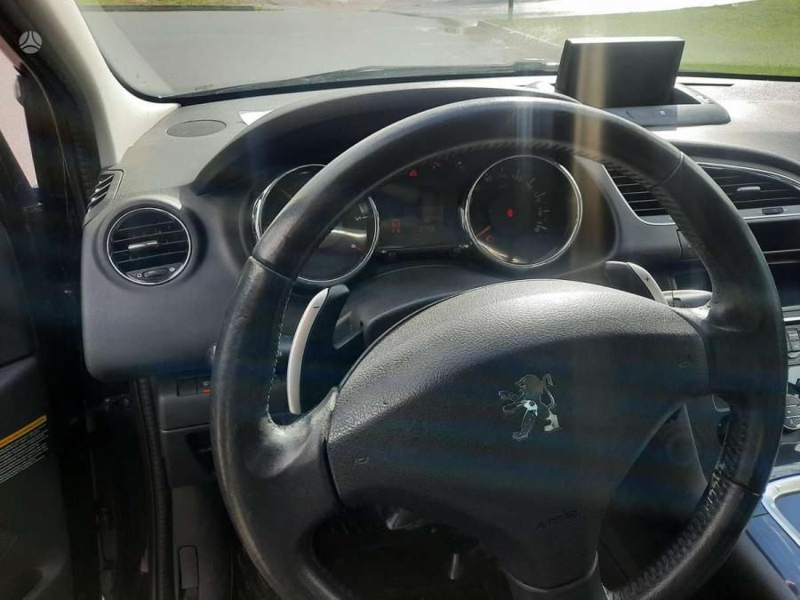 Black Peugeot 3008 2012 in Utena, with an engine capacity of 1.60 L and mileage of 275 thousand km for 2950 €, photo 11 on AUTOMOTO.COM.LV