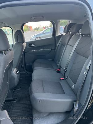 Black Peugeot 3008 2016 in Narva, with an engine capacity of 1.60 L and mileage of 265 thousand km for 4499 €, photo 26 on AUTOMOTO.COM.LV