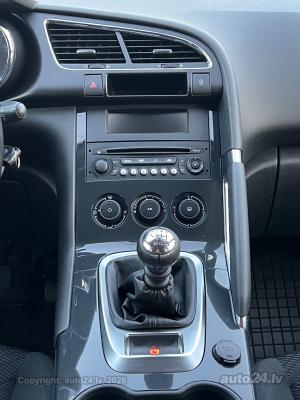 Black Peugeot 3008 2016 in Narva, with an engine capacity of 1.60 L and mileage of 265 thousand km for 4499 €, photo 29 on AUTOMOTO.COM.LV