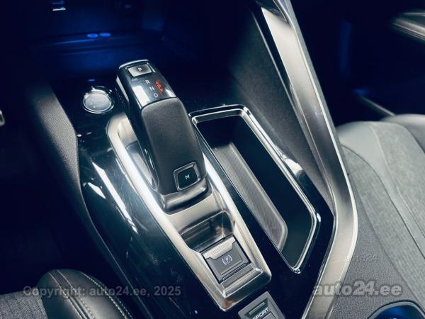 Черный Пежо 3008 2018 в Таллин, объемом двигателя 1.20 л и пробегом 93 тыс. км за 15500 €, фото 11 на AUTOMOTO.COM.LV