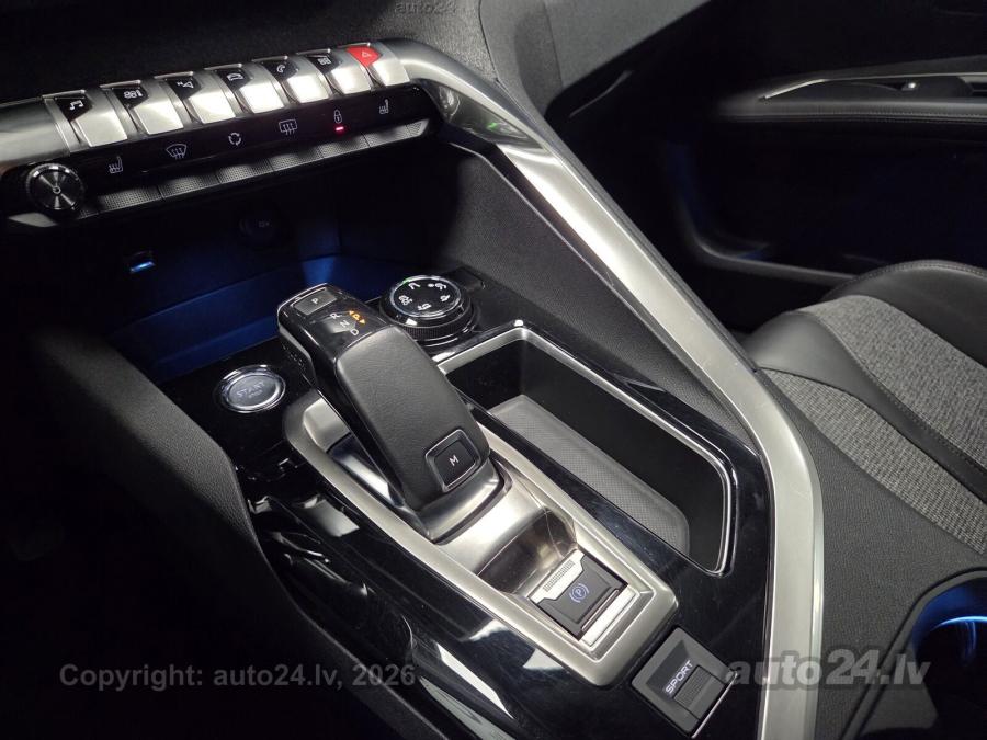 Melns Peugeot 3008 2018 Tallina, ar dzinēja tilpumu 1.50 L un nobraukumu 135 tūkst. km par 12490 €, foto 14 vietnē AUTOMOTO.COM.LV
