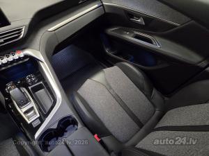 Melns Peugeot 3008 2018 Tallina, ar dzinēja tilpumu 1.50 L un nobraukumu 135 tūkst. km par 12490 €, foto 19 vietnē AUTOMOTO.COM.LV