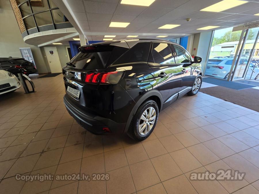 Melns Peugeot 3008 2021 Tartu, ar dzinēja tilpumu 1.50 L un nobraukumu 141 tūkst. km par 16999 €, foto 4 vietnē AUTOMOTO.COM.LV