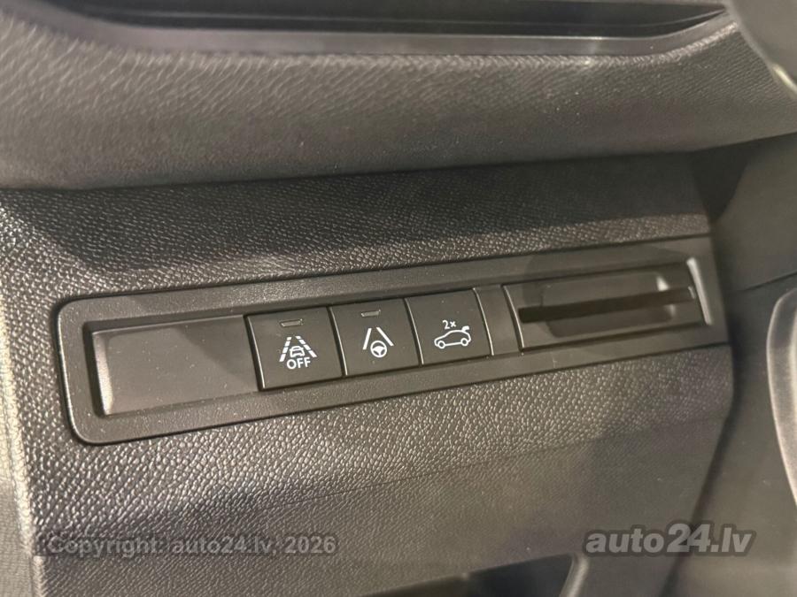 Черный Пежо 3008 2021 в Таллин, объемом двигателя 1.50 л и пробегом 89 тыс. км за 20990 €, фото 15 на AUTOMOTO.COM.LV