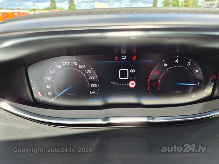 Melns Peugeot 3008 2021 Tallina, ar dzinēja tilpumu 1.20 L un nobraukumu 107 tūkst. km par 17800 €, foto 7 vietnē AUTOMOTO.COM.LV