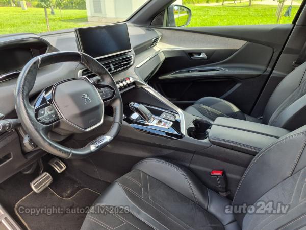 Melns Peugeot 3008 2021 Tallina, ar dzinēja tilpumu 1.20 L un nobraukumu 107 tūkst. km par 17800 €, foto 10 vietnē AUTOMOTO.COM.LV