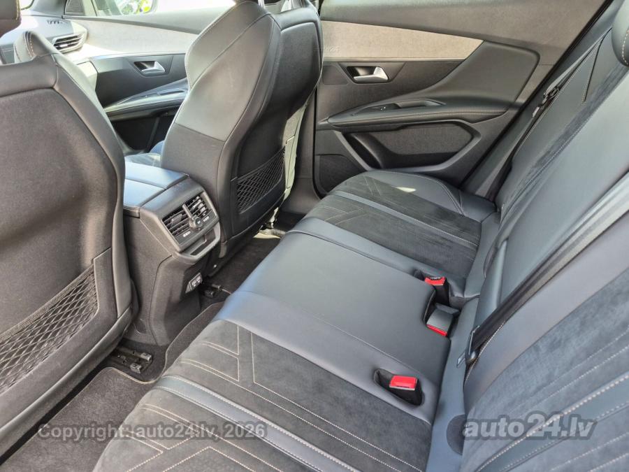 Melns Peugeot 3008 2021 Tallina, ar dzinēja tilpumu 1.20 L un nobraukumu 107 tūkst. km par 17800 €, foto 12 vietnē AUTOMOTO.COM.LV