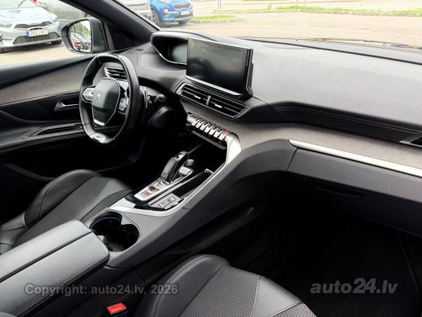 Peugeot 3008 2023 in Tallinn on AUTOMOTO.COM.LV Black Peugeot 3008 2023 in Tallinn, with an engine capacity of 1.20 L and mileage of 55 thousand km for 21900 €, photo 5 on AUTOMOTO.COM.LV