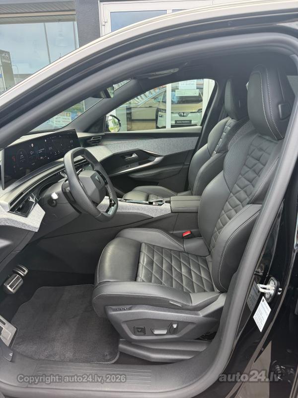 Black Peugeot 3008 2024 in Johvi, with an engine capacity of 1.20 L and mileage of 42 thousand km for 34500 €, photo 7 on AUTOMOTO.COM.LV