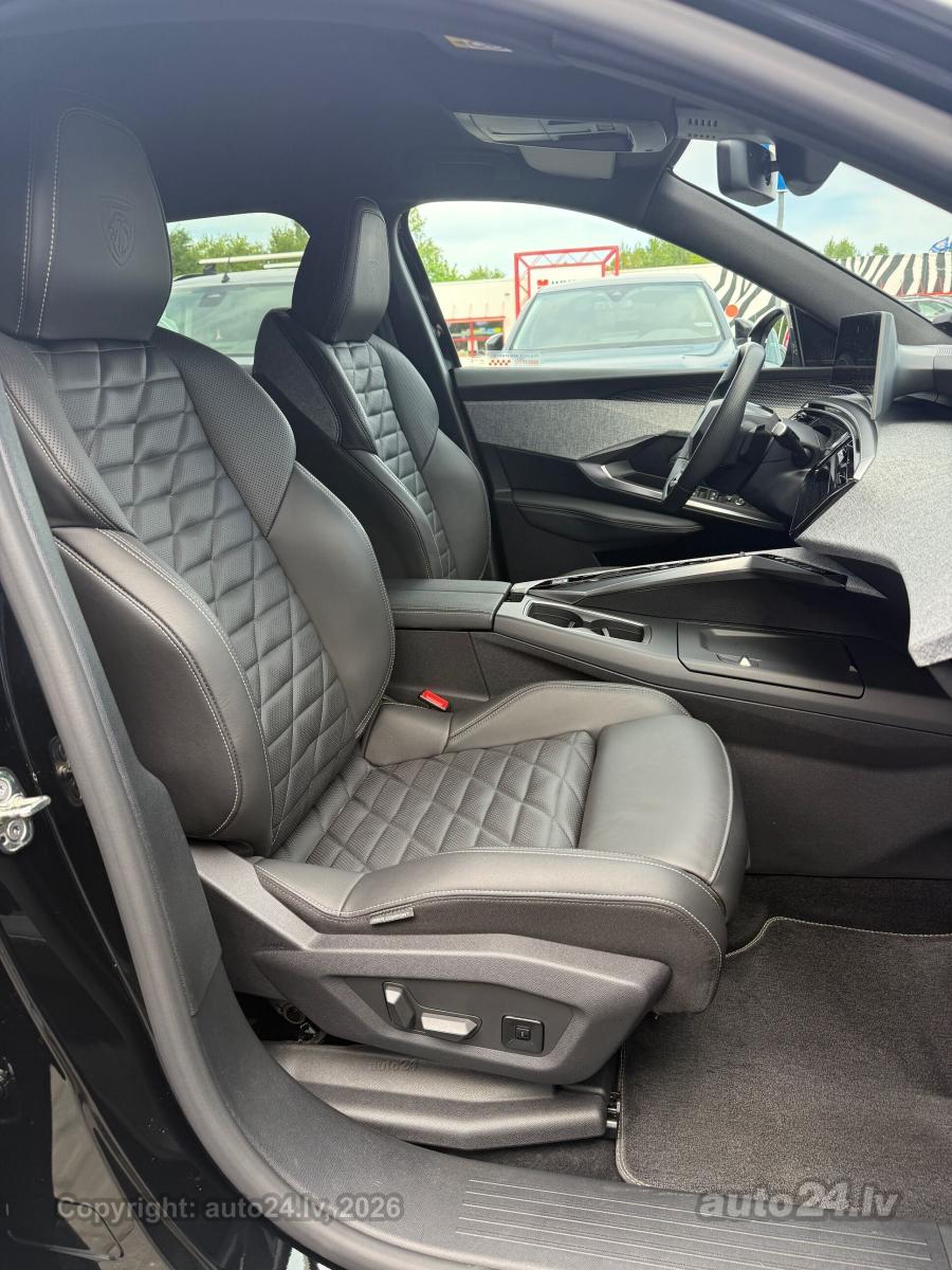 Black Peugeot 3008 2024 in Johvi, with an engine capacity of 1.20 L and mileage of 42 thousand km for 34500 €, photo 10 on AUTOMOTO.COM.LV