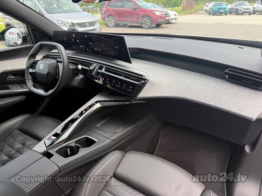 Black Peugeot 3008 2024 in Johvi, with an engine capacity of 1.20 L and mileage of 42 thousand km for 34500 €, photo 11 on AUTOMOTO.COM.LV