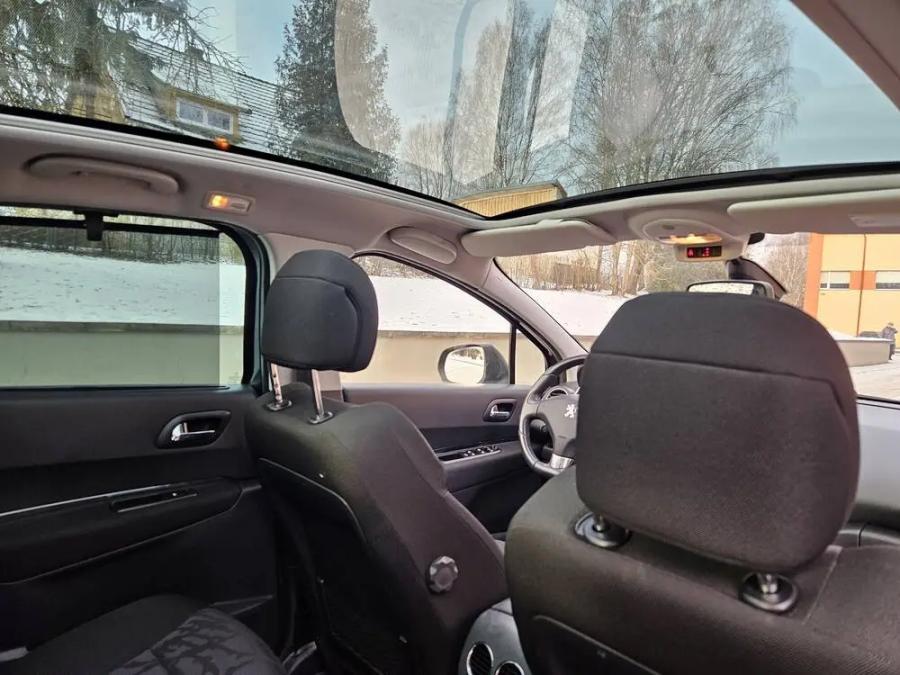 Zils Peugeot 3008 2009 Jēkabpils, ar dzinēja tilpumu 2.00 L un nobraukumu 301 tūkst. km par 4690 €, foto 25 vietnē AUTOMOTO.COM.LV
