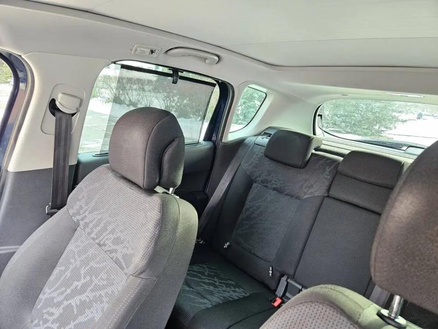 Zils Peugeot 3008 2009 Jēkabpils, ar dzinēja tilpumu 2.00 L un nobraukumu 301 tūkst. km par 4690 €, foto 31 vietnē AUTOMOTO.COM.LV