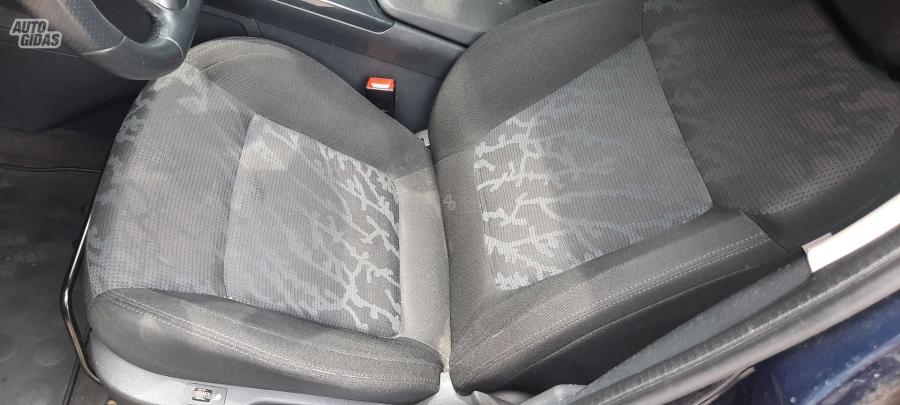 Zils Peugeot 3008 2010 Šauļi, ar dzinēja tilpumu 1.60 L un nobraukumu 206 tūkst. km par 2700 €, foto 12 vietnē AUTOMOTO.COM.LV
