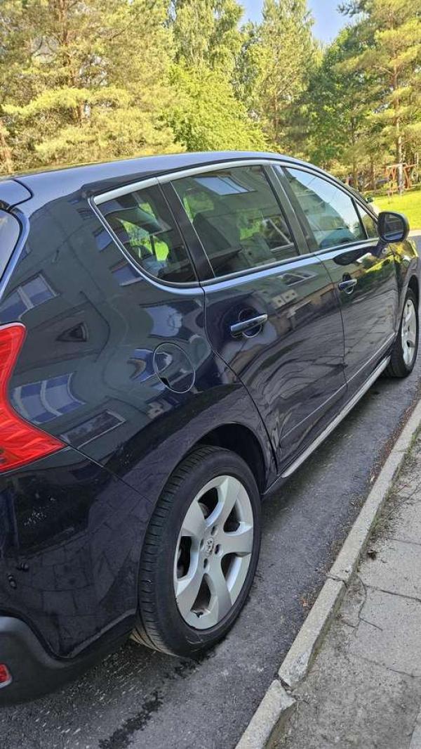 Zils Peugeot 3008 2010 Panevēža, ar dzinēja tilpumu 1.56 L un nobraukumu 250 tūkst. km par 3700 €, foto 7 vietnē AUTOMOTO.COM.LV