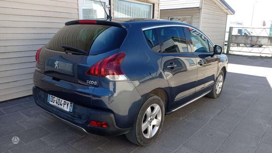 Blue Peugeot 3008 2014 in Vilnius, with an engine capacity of 1.56 L and mileage of 195 thousand km for 5200 €, photo 5 on AUTOMOTO.COM.LV