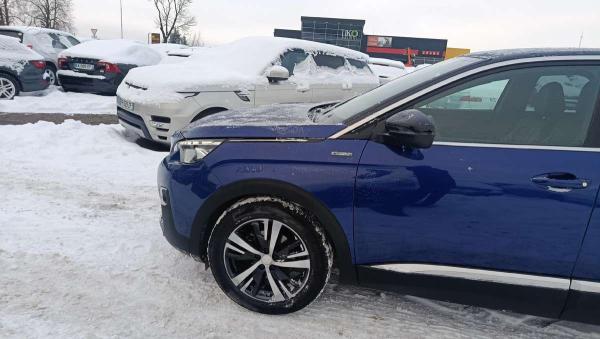 Blue Peugeot 3008 2017 in Taurage, with an engine capacity of 2.00 L and mileage of 180 thousand km for 12300 €, photo 7 on AUTOMOTO.COM.LV