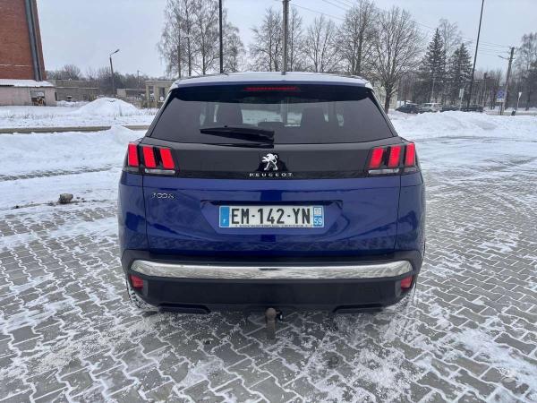 Blue Peugeot 3008 2017 in Taurage, with an engine capacity of 2.00 L and mileage of 240 thousand km for 9500 €, photo 8 on AUTOMOTO.COM.LV