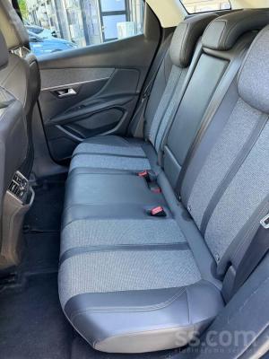 Zils Peugeot 3008 2017 Rīga, ar dzinēja tilpumu 1.20 L un nobraukumu 141 tūkst. km par 12500 €, foto 11 vietnē AUTOMOTO.COM.LV