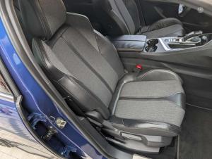 Blue Peugeot 3008 2017 in Siauliai, with an engine capacity of 1.20 L and mileage of 117 thousand km for 13300 €, photo 17 on AUTOMOTO.COM.LV