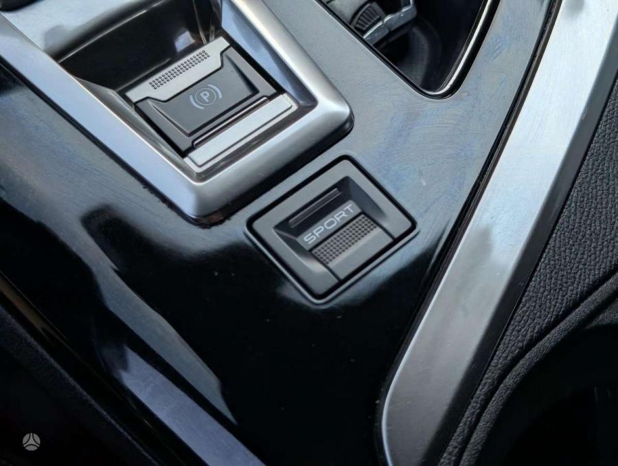 Blue Peugeot 3008 2017 in Siauliai, with an engine capacity of 1.20 L and mileage of 117 thousand km for 13300 €, photo 26 on AUTOMOTO.COM.LV