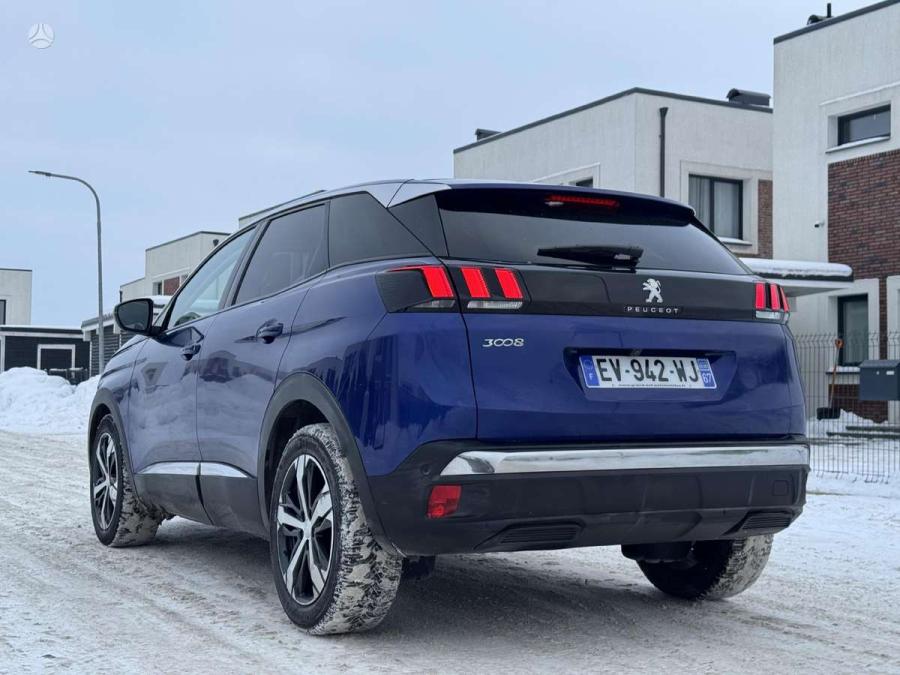 Blue Peugeot 3008 2018 in Klaipeda, with an engine capacity of 1.20 L and mileage of 160 thousand km for 9900 €, photo 2 on AUTOMOTO.COM.LV