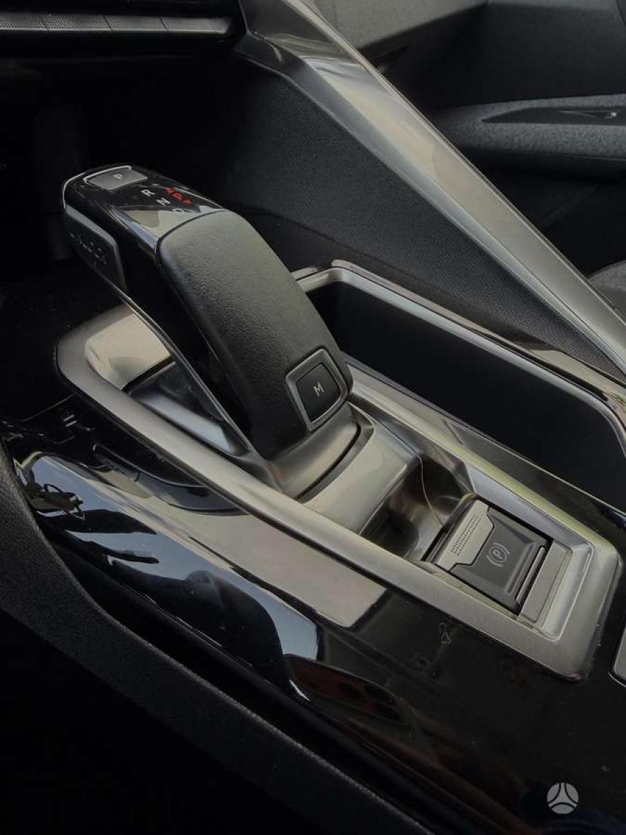 Zils Peugeot 3008 2018 Šauļi, ar dzinēja tilpumu 1.50 L un nobraukumu 173 tūkst. km par 13999 €, foto 33 vietnē AUTOMOTO.COM.LV