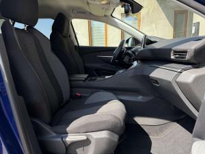 Blue Peugeot 3008 2019 in Siauliai, with an engine capacity of 1.20 L and mileage of 166 thousand km for 11900 €, photo 17 on AUTOMOTO.COM.LV