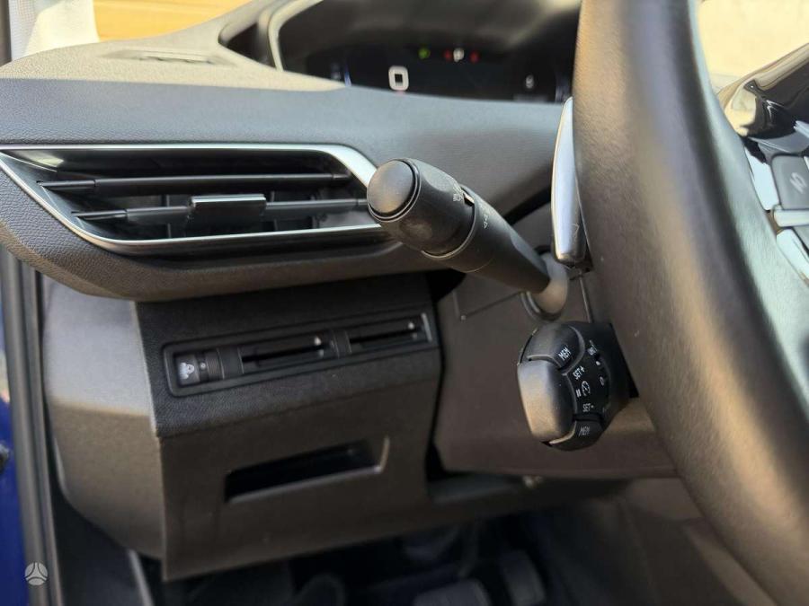 Blue Peugeot 3008 2019 in Siauliai, with an engine capacity of 1.20 L and mileage of 166 thousand km for 11900 €, photo 18 on AUTOMOTO.COM.LV