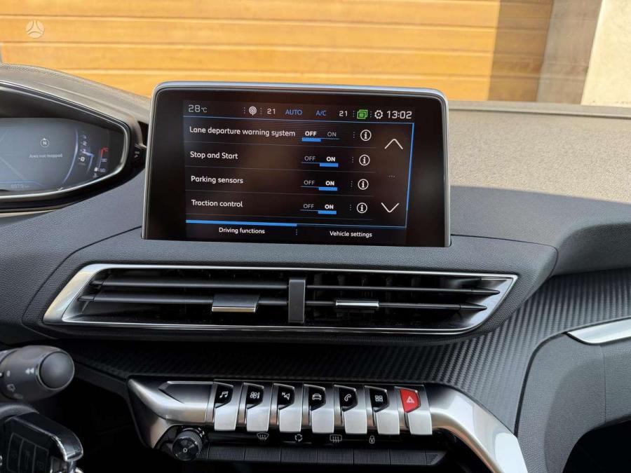 Blue Peugeot 3008 2019 in Siauliai, with an engine capacity of 1.20 L and mileage of 166 thousand km for 11900 €, photo 23 on AUTOMOTO.COM.LV