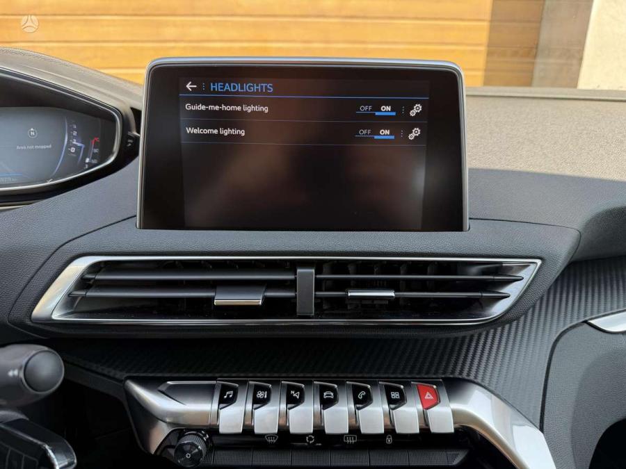 Blue Peugeot 3008 2019 in Siauliai, with an engine capacity of 1.20 L and mileage of 166 thousand km for 11900 €, photo 24 on AUTOMOTO.COM.LV