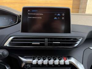 Blue Peugeot 3008 2019 in Siauliai, with an engine capacity of 1.20 L and mileage of 166 thousand km for 11900 €, photo 25 on AUTOMOTO.COM.LV