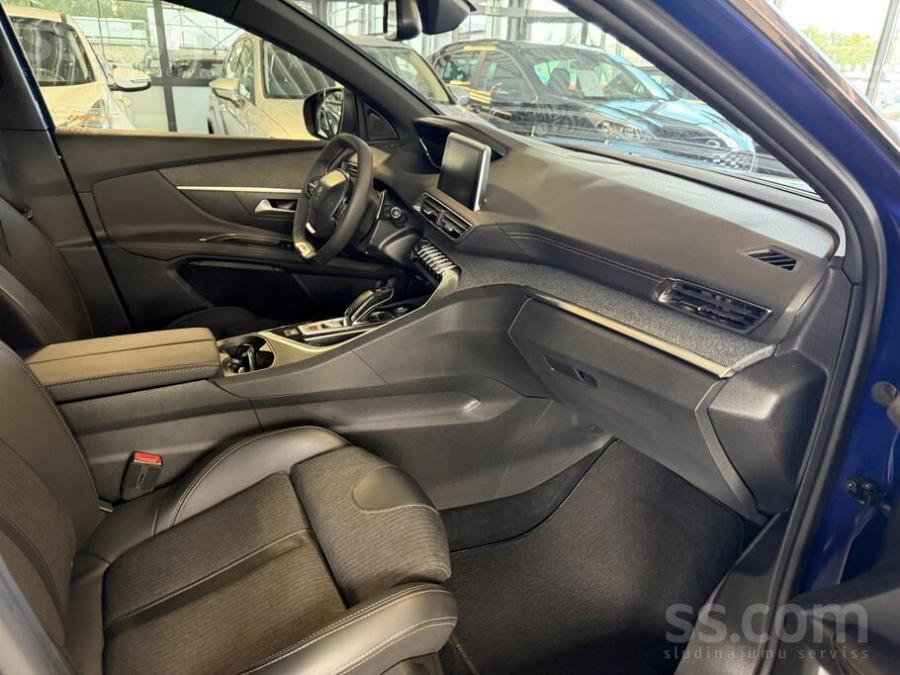 Blue Peugeot 3008 2019 in Riga, with an engine capacity of 1.60 L and mileage of 155 thousand km for 13500 €, photo 17 on AUTOMOTO.COM.LV