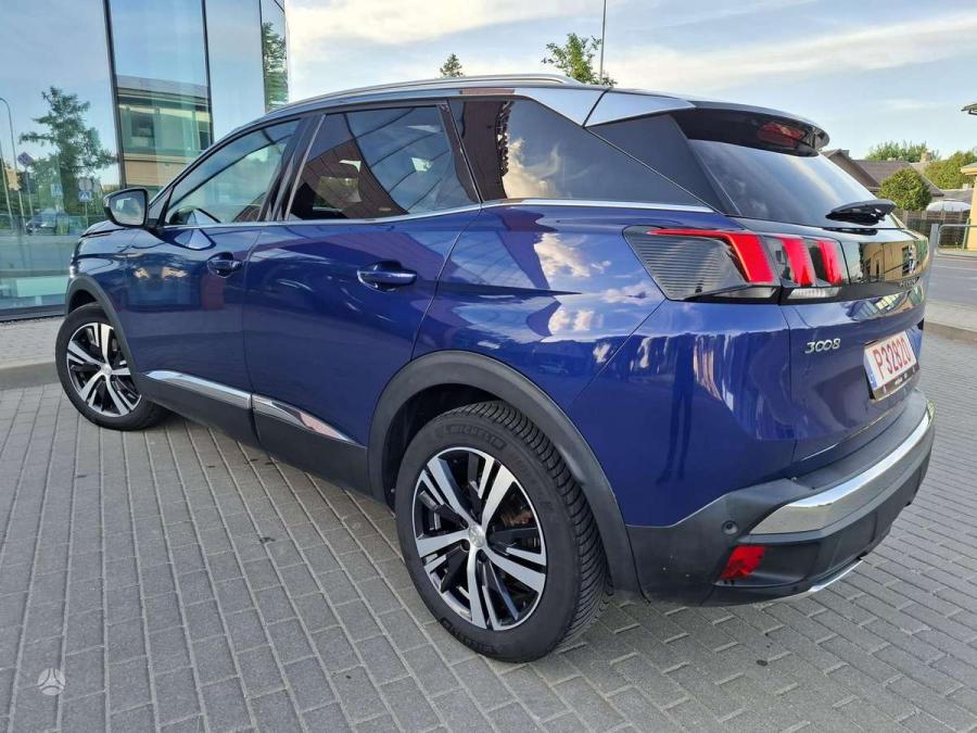 Blue Peugeot 3008 2019 in Utena, with an engine capacity of 1.50 L and mileage of 141 thousand km for 14950 €, photo 12 on AUTOMOTO.COM.LV