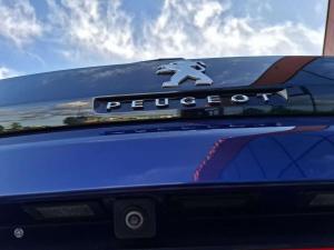Blue Peugeot 3008 2019 in Utena, with an engine capacity of 1.50 L and mileage of 141 thousand km for 14950 €, photo 16 on AUTOMOTO.COM.LV